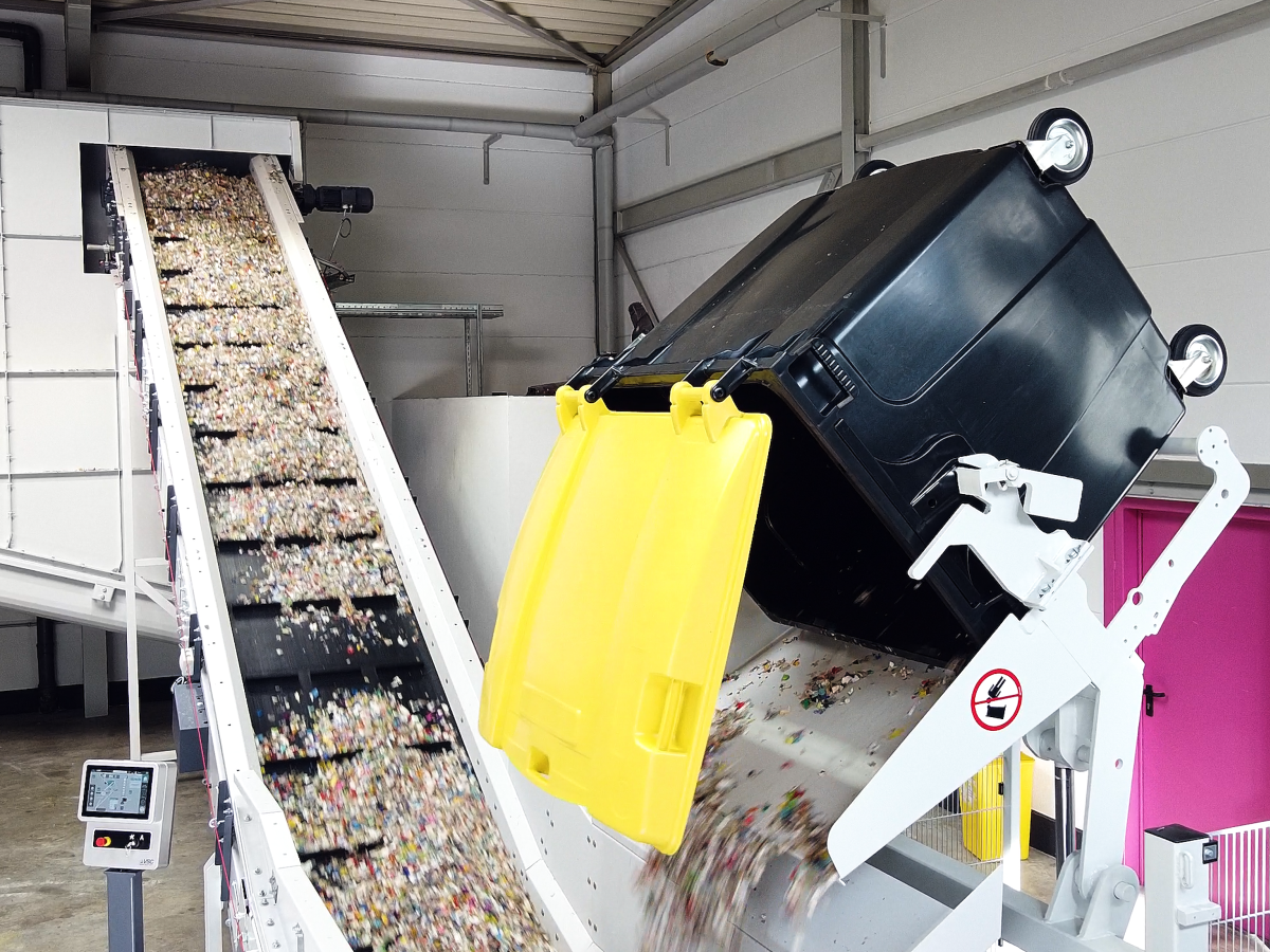 Vecoplan presents a cleaning process for plastics recycling