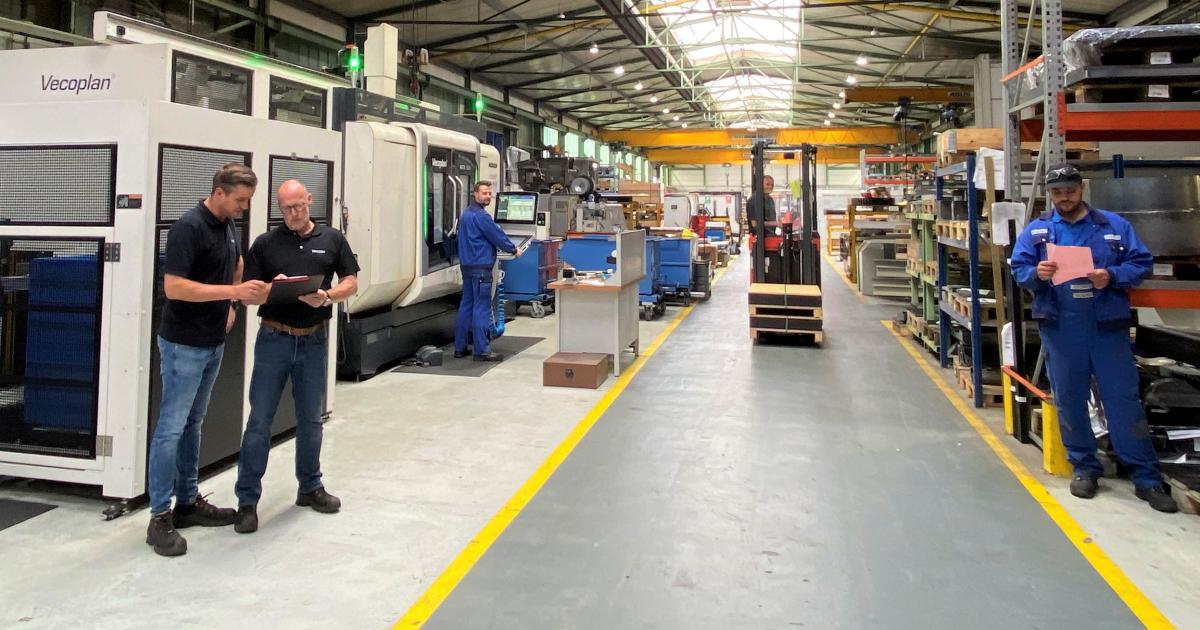 Working in mechanical engineering and Vecoplan administration