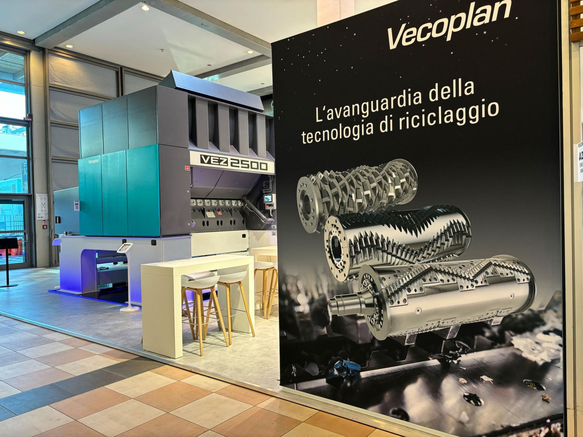 2023-11 - Vecoplan Italy stellte sich auf der Ecomondo vor und konnte ... 2023-11 - Vecoplan Italy stellte sich auf der Ecomondo vor und konnte ...